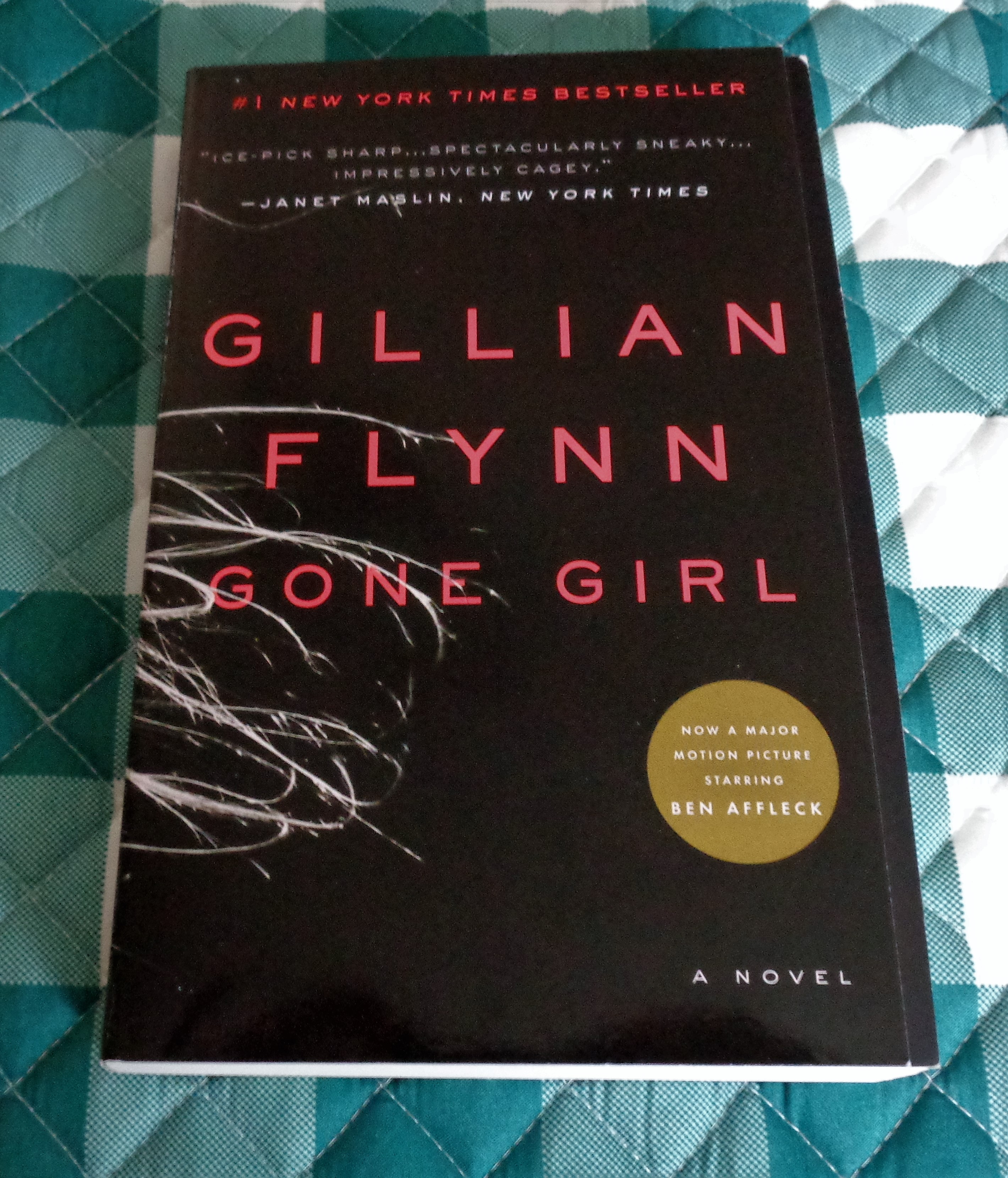 Book Review of “Gone Girl” by Gillian Flynn – The Book and Beauty Blog
