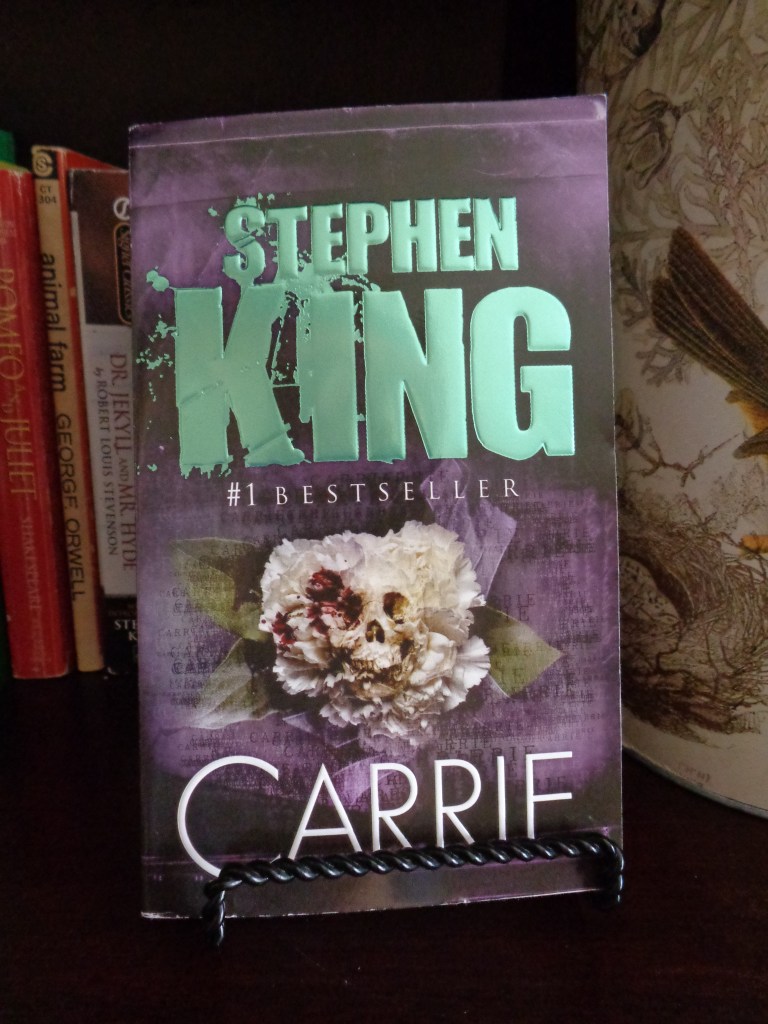 October Reading: Book Review of “Carrie” by Stephen King – The Book and ...